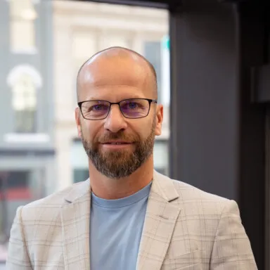 About Us | Leaf Home